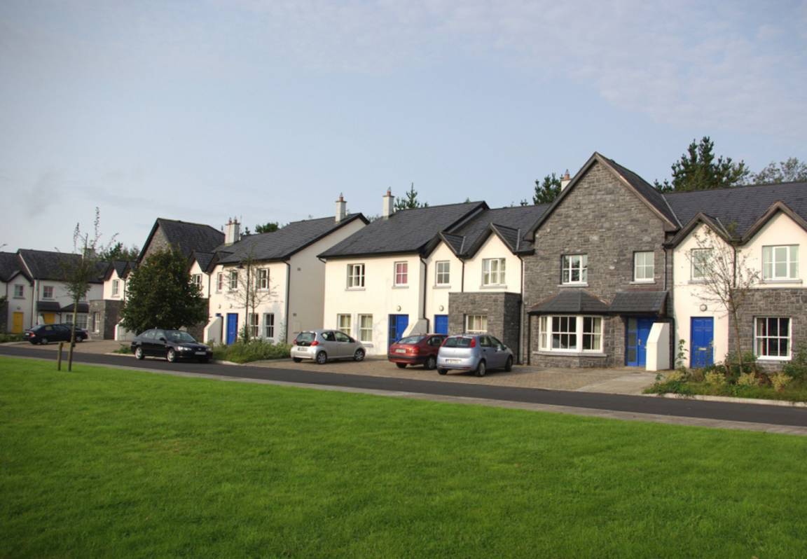 House ∙ 3 Bedrooms ∙ 6 Guests - Shannon