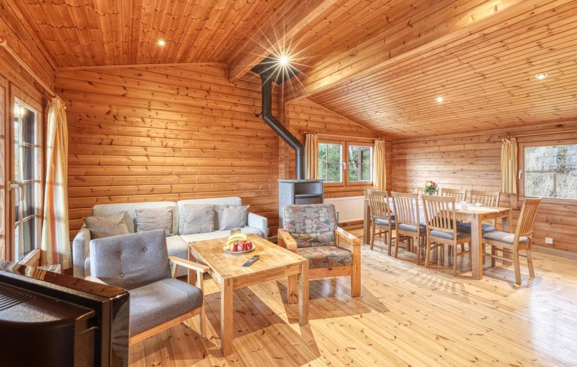 62 M² Ferienhaus ∙ 2 Schlafzimmer ∙ 4 Gäste - Masserberg
