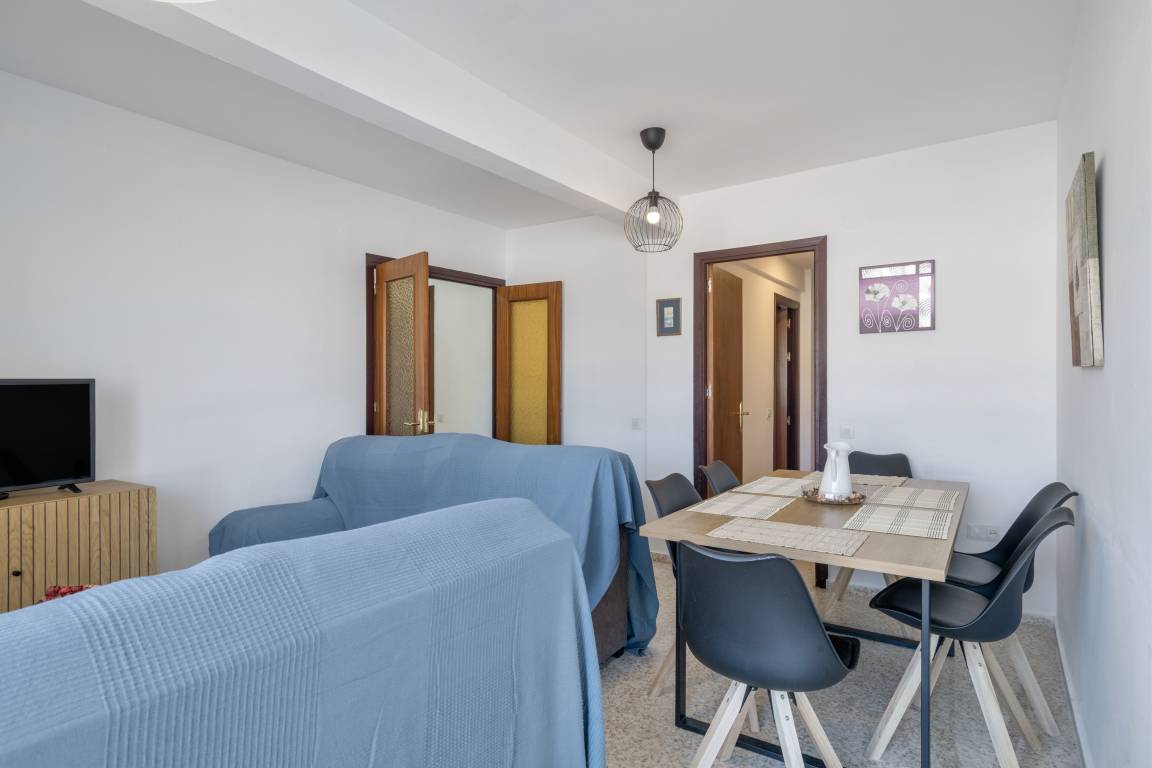 100 M² Apartamento ∙ 3 Habitaciones ∙ 5 Huéspedes - Cádiz