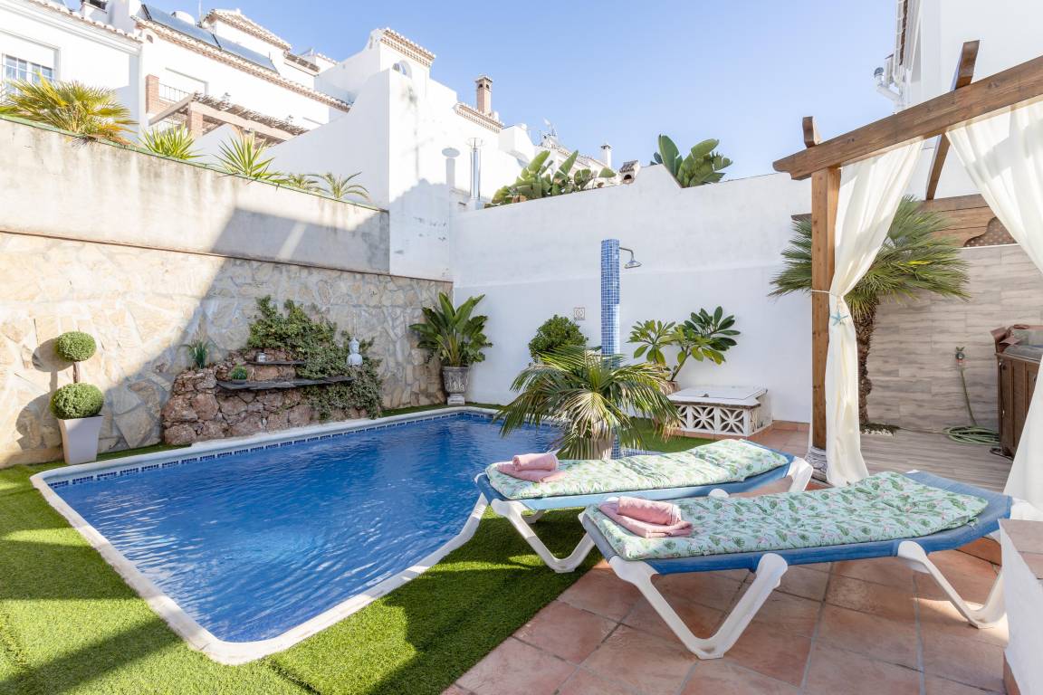 100 M² Huis ∙ 3 Slaapkamers ∙ 6 Gasten - Nerja