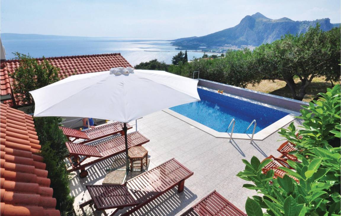 231 M² Casa ∙ 6 Habitaciones ∙ 14 Huéspedes - Omiš