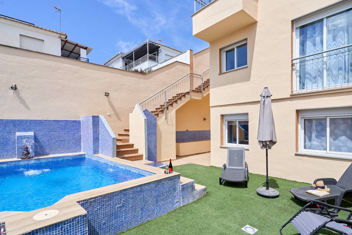160 M² Ferienhaus ∙ 5 Schlafzimmer ∙ 10 Gäste - Torrox-Costa