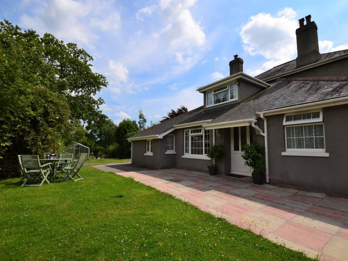 Cottage ∙ 2 Bedrooms ∙ 4 Guests - Buckfastleigh