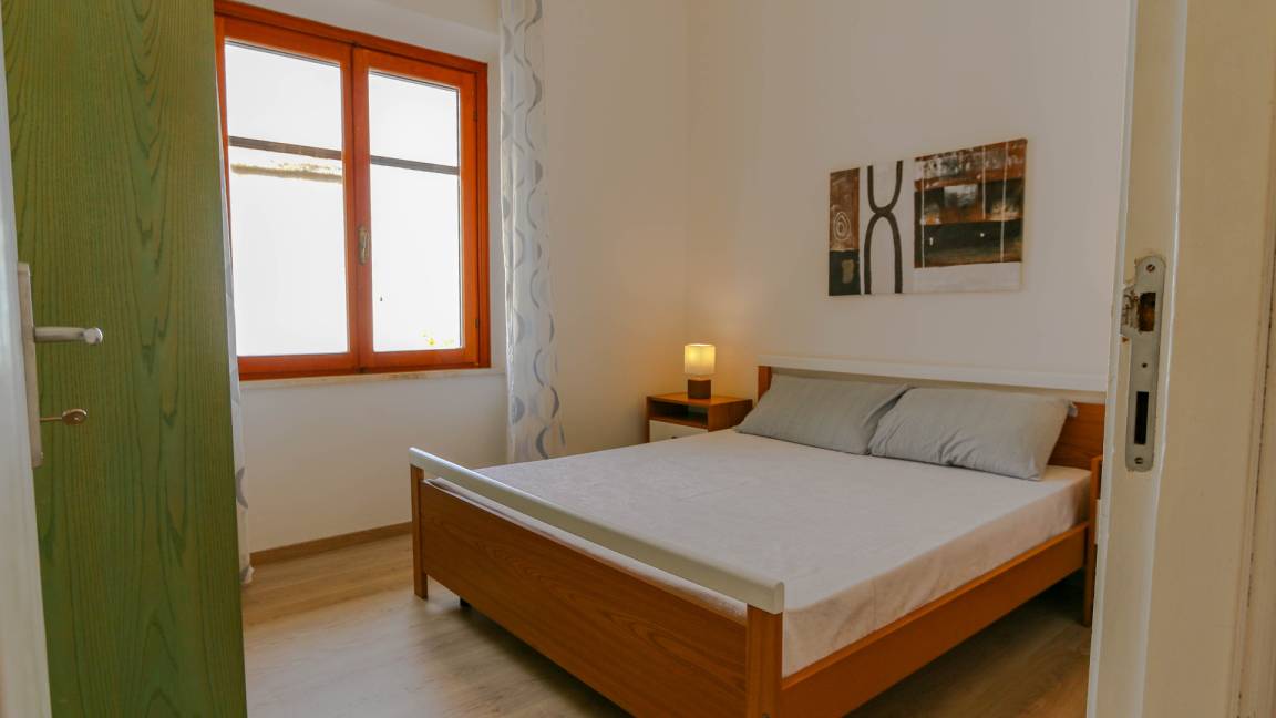 48 M² Apartamento ∙ 2 Habitaciones ∙ 4 Huéspedes - Cala Gonone