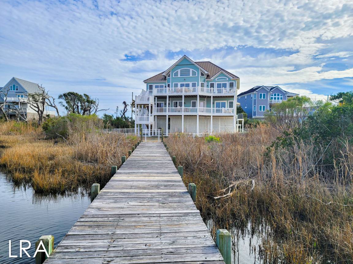 353 M² House ∙ 5 Bedrooms ∙ 14 Guests - North Topsail Beach, NC