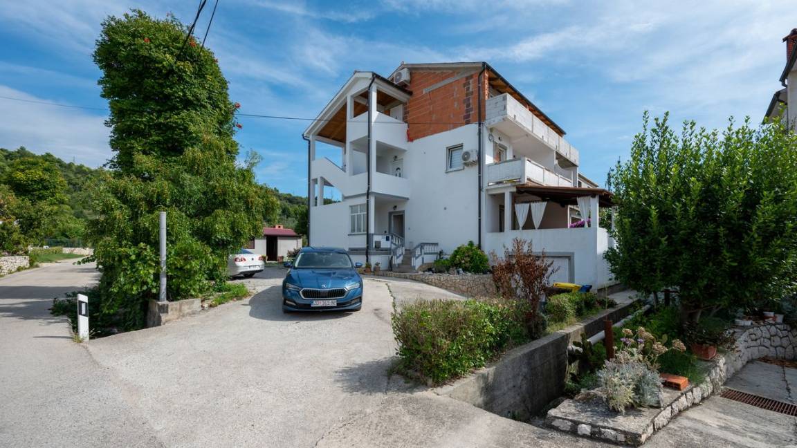 63 M² Apartment ∙ 2 Bedrooms ∙ 5 Guests - Rab
