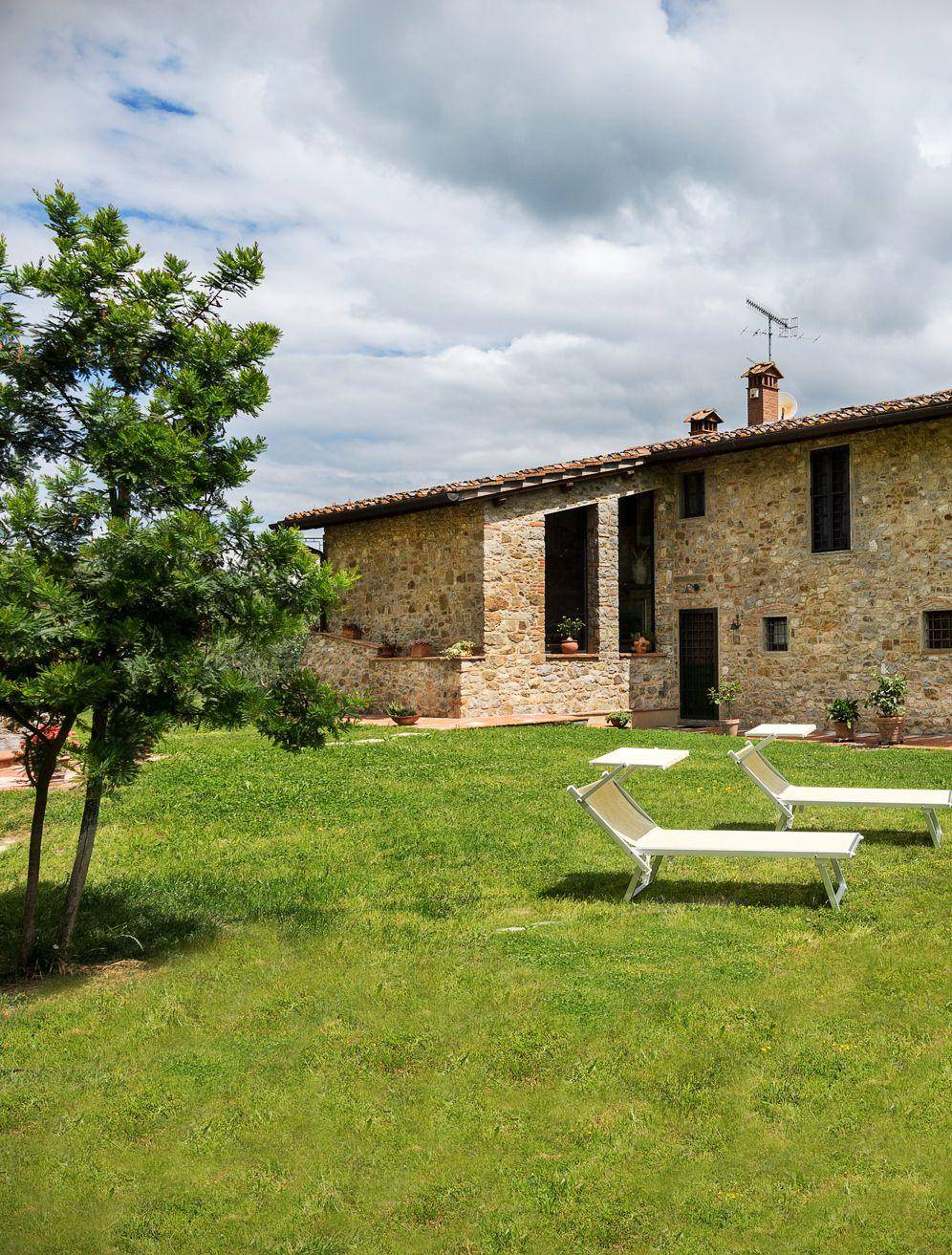 200 M² Apartment ∙ 3 Bedrooms ∙ 7 Guests - Prato