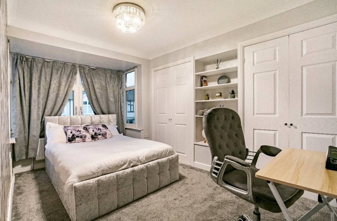 Private Room ∙ 1 Bedroom ∙ 1 Guest - Romford