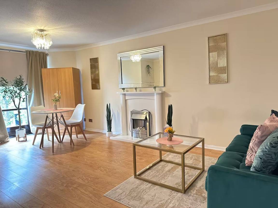 70 M² Apartamento ∙ 1 Quarto ∙ 2 Hóspedes - Edimburgo