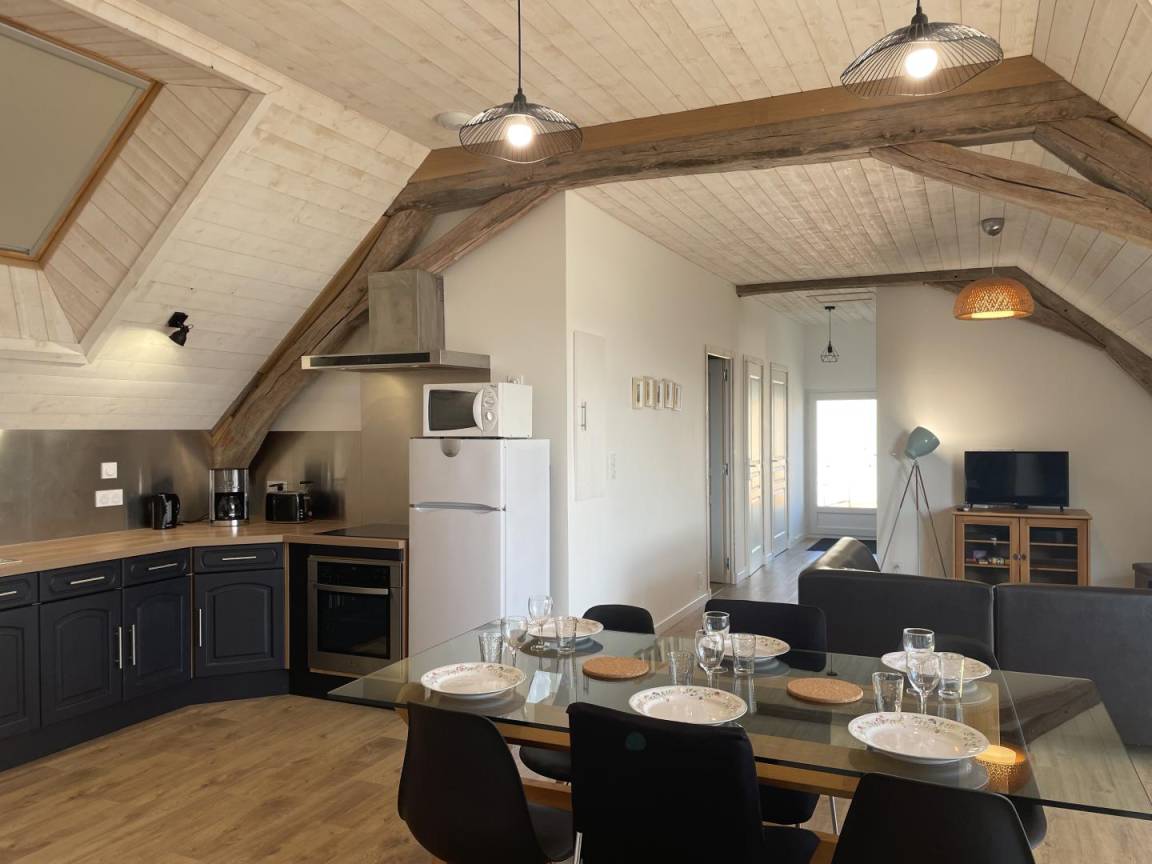 192 M² Gîte ∙ 5 Schlafzimmer ∙ 11 Gäste - Dompierre-sur-Besbre