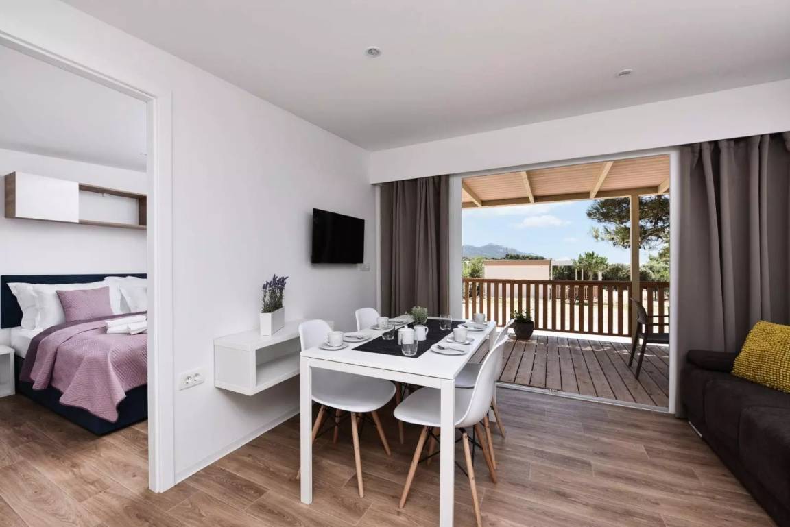 Mobilheim ∙ 3 Schlafzimmer ∙ 8 Gäste - Zadar