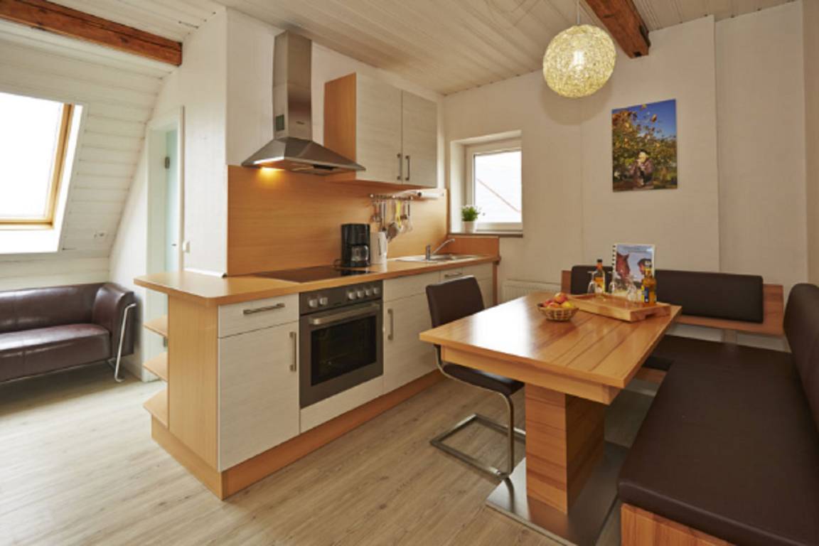 Ferienwohnung ∙ 2 Schlafzimmer ∙ 4 Gäste - Weikersheim
