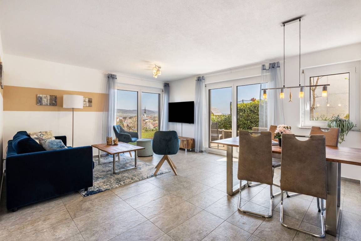 75 M² Apartment ∙ 2 Bedrooms ∙ 5 Guests - Radolfzell
