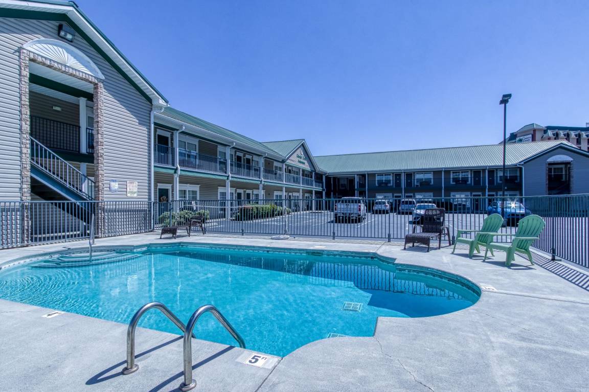 Condo ∙ 2 Bedrooms ∙ 4 Guests - Tennessee