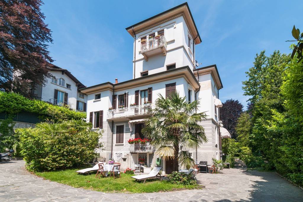500 M² Villa ∙ 1 Bedroom ∙ 18 Guests - Varese
