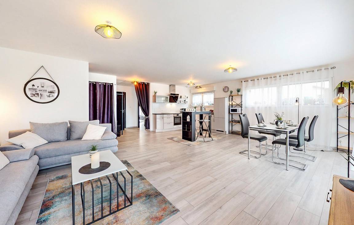 80 M² Maison De Vacances ∙ 2 Chambres ∙ 4 Personnes - Rixheim