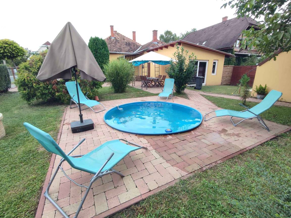 120 M² Ferienhaus ∙ 3 Schlafzimmer ∙ 7 Gäste - Siófok