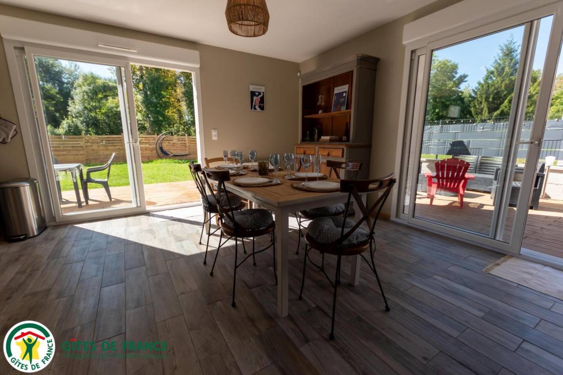 100 M² Gîte ∙ 3 Chambres ∙ 6 Personnes - Guignicourt