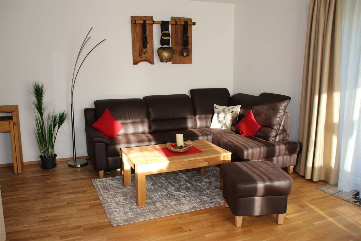 64 M² Ferienwohnung ∙ 1 Schlafzimmer ∙ 4 Gäste - Steibis