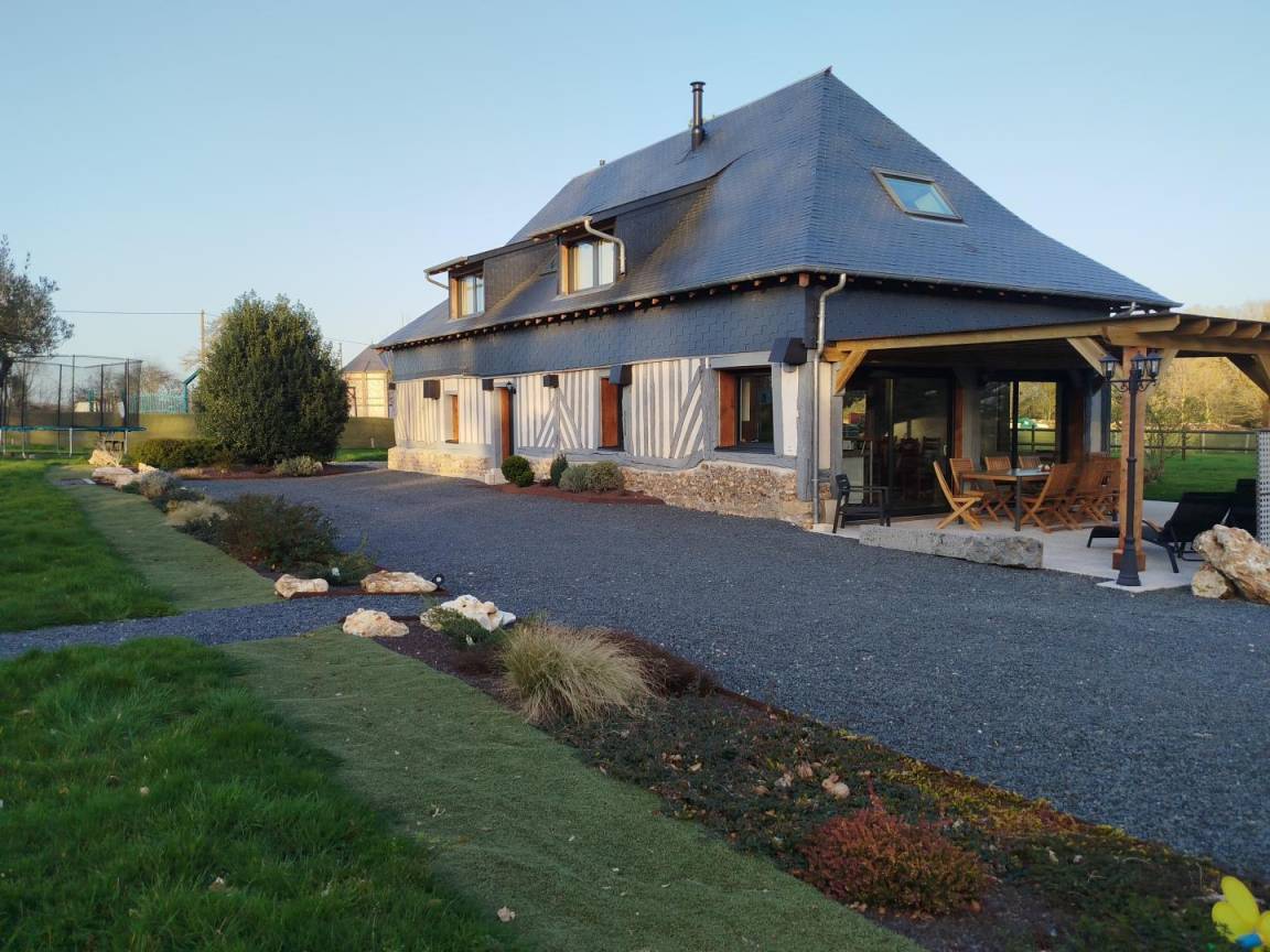140 M² Gîte ∙ 4 Chambres ∙ 9 Personnes - Pont-Audemer
