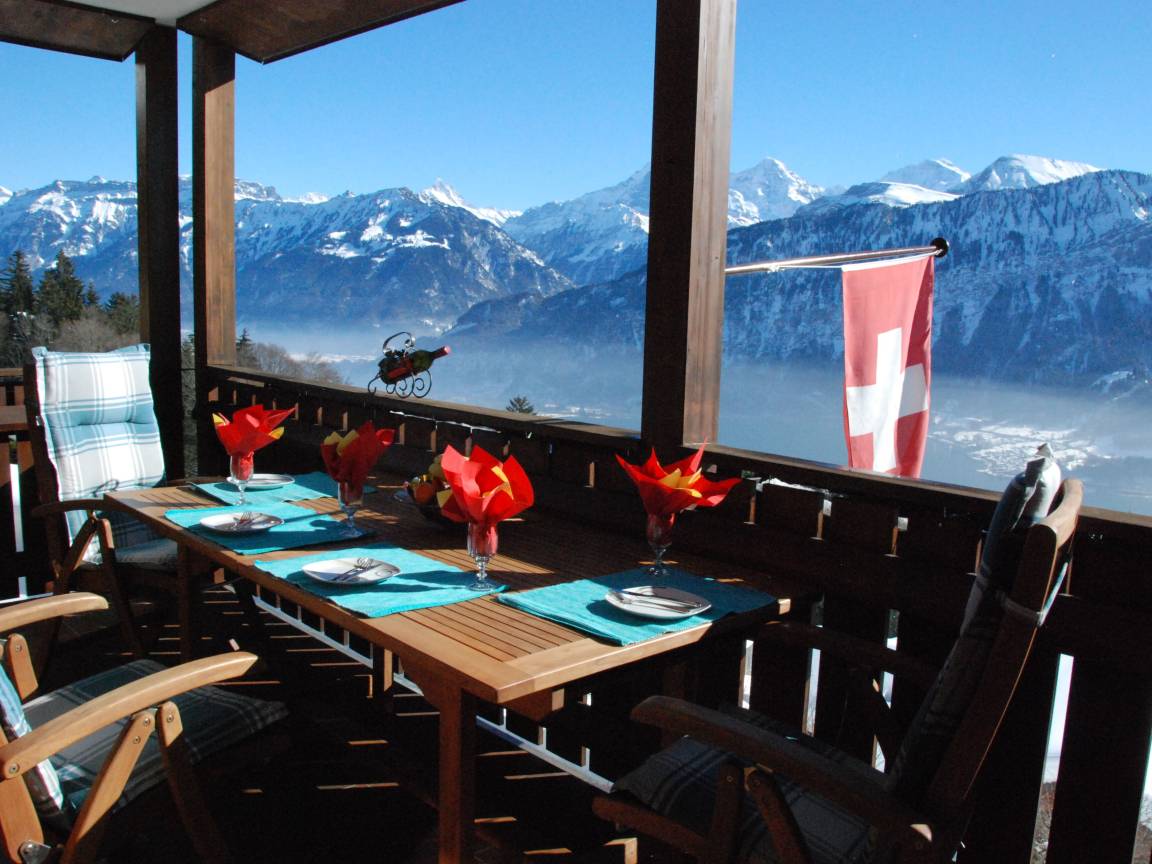 100 M² Apartment ∙ 2 Bedrooms ∙ 4 Guests - Interlaken