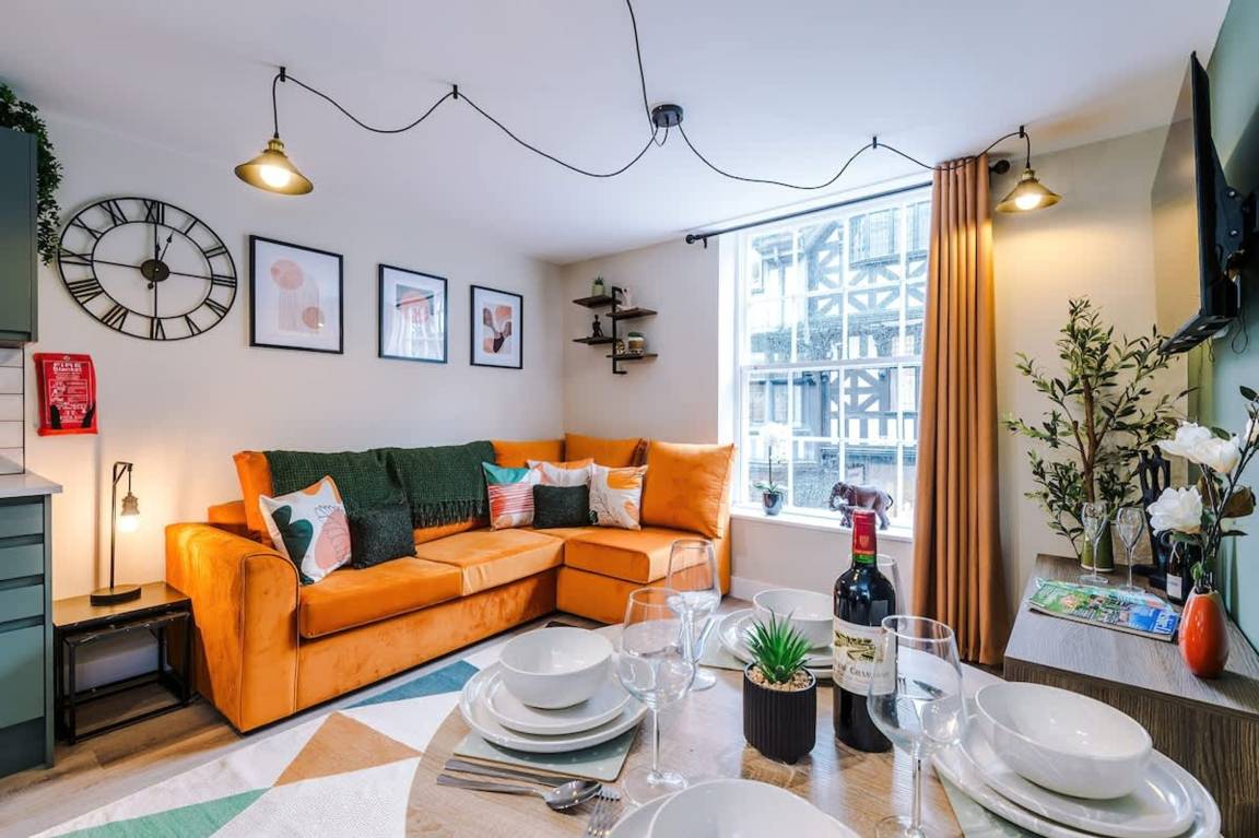 Apartment ∙ 1 Bedroom ∙ 4 Guests - Chester Castle: Agricola Tower and Castle Walls