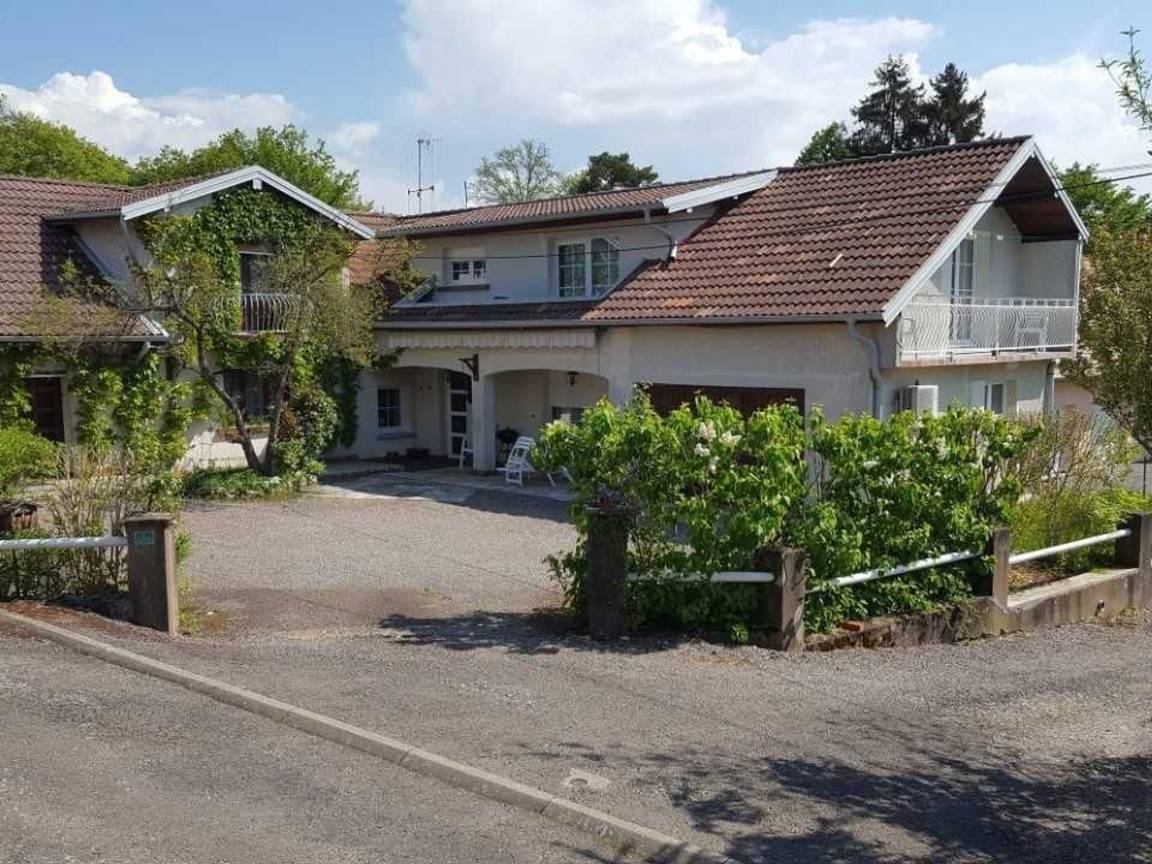 100 M² Cottage ∙ 3 Bedrooms ∙ 9 Guests - Lure