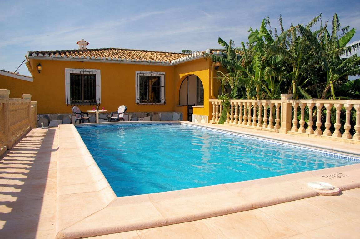 140 M² Villa ∙ 4 Bedrooms ∙ 8 Guests - Dénia