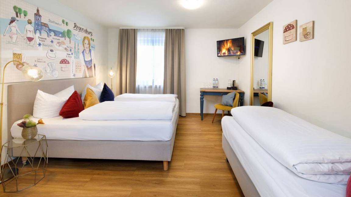 Hotel ∙ 3 Gäste - Regensburg