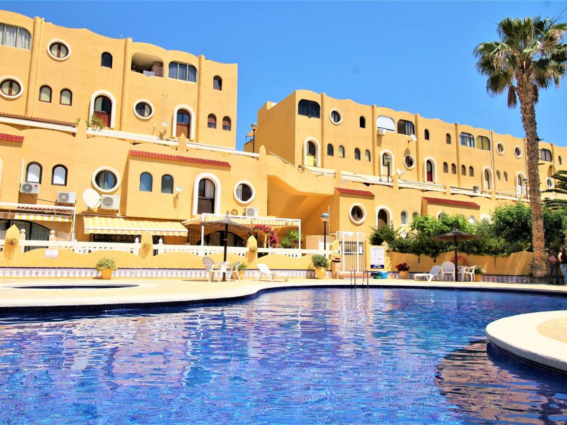 85 M² House ∙ 3 Bedrooms ∙ 6 Guests - El Campello