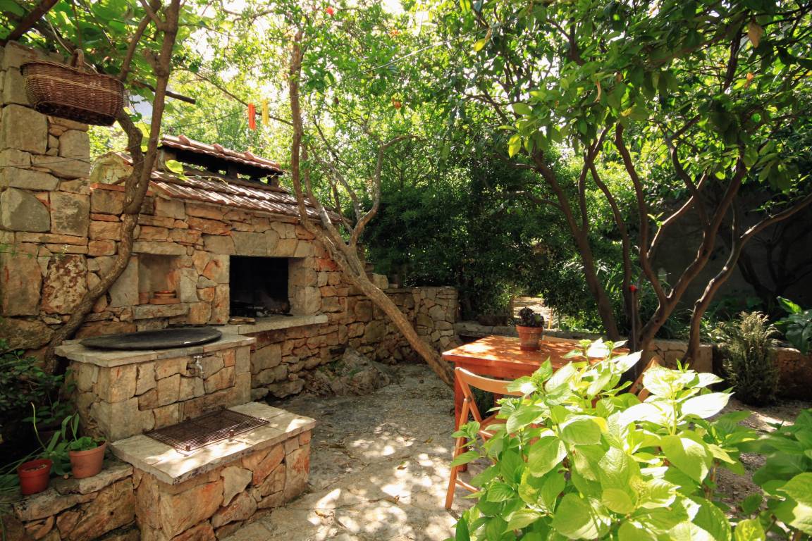 34 M² Ferienwohnung ∙ 1 Schlafzimmer ∙ 4 Gäste - Jelsa