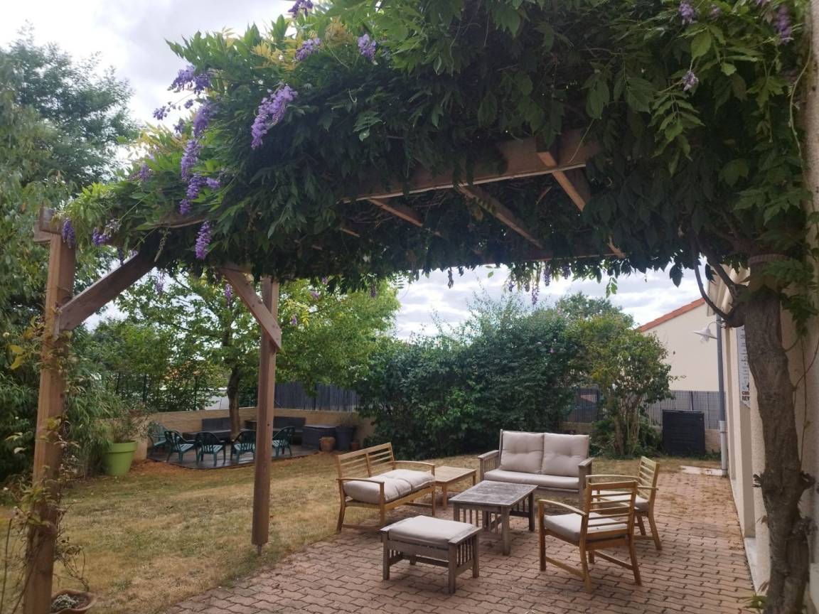 130 M² House ∙ 5 Bedrooms ∙ 10 Guests - Cholet