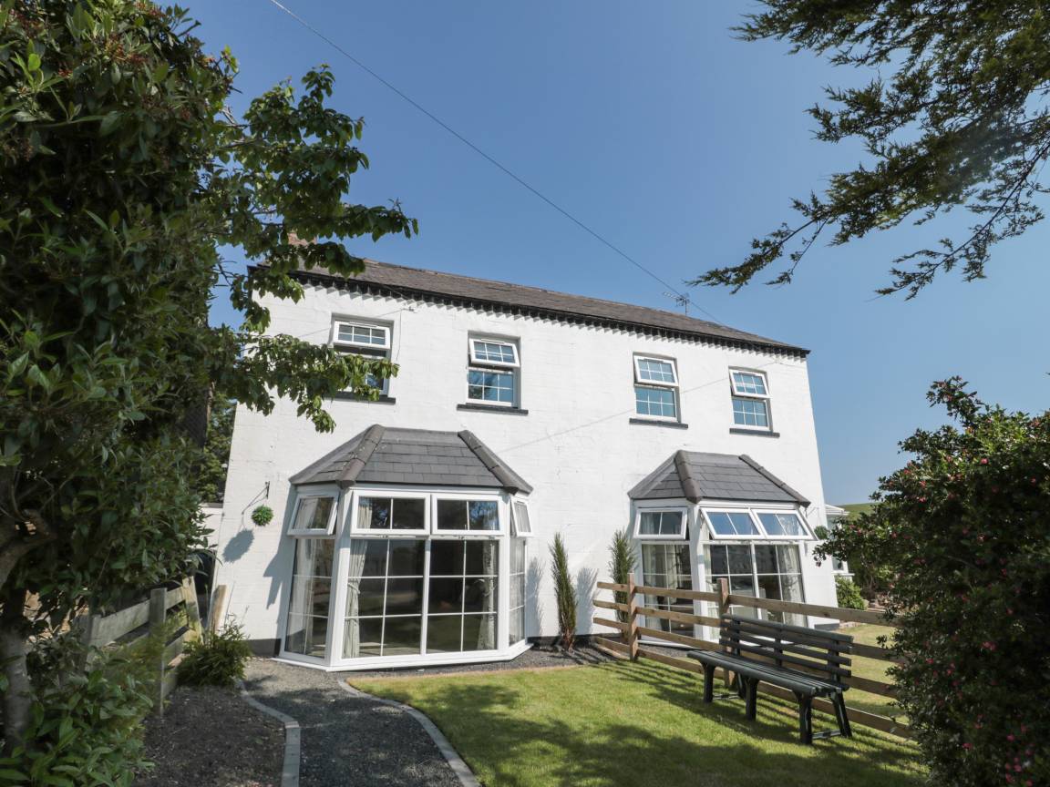 Cottage ∙ 3 Bedrooms ∙ 5 Guests - Bamburgh
