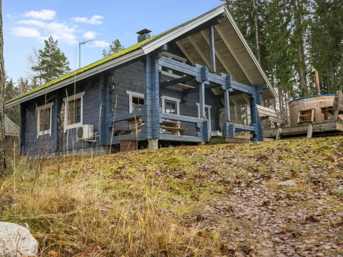 82 M² Talo ∙ 2 Makuuhuonetta ∙ 10 Vierasta - Hauho