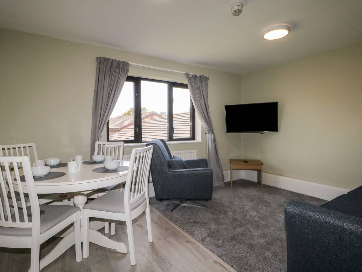 Cottage ∙ 2 Bedrooms ∙ 5 Guests - Arundel