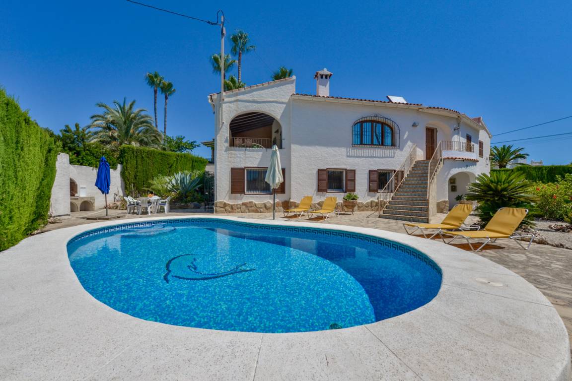 90 M² Villa ∙ 2 Bedrooms ∙ 4 Guests - Moraira