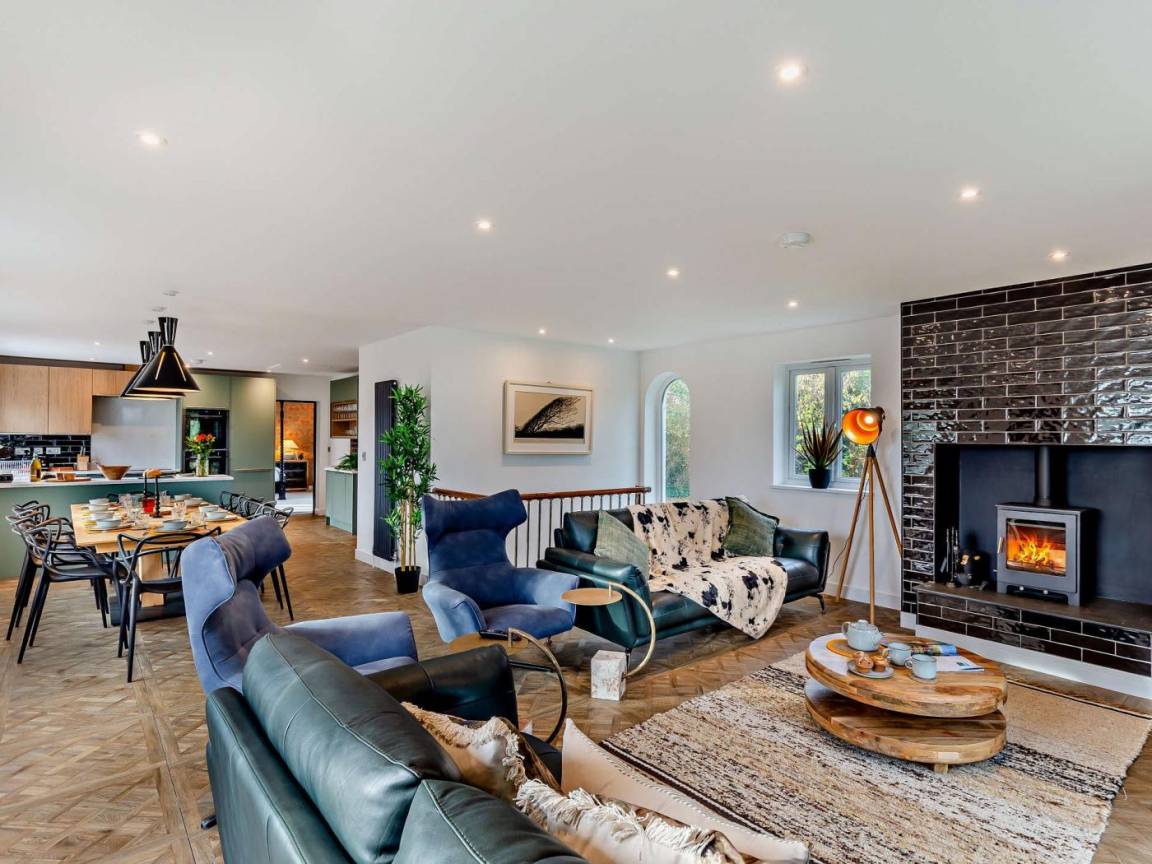 Cottage ∙ 5 Bedrooms ∙ 10 Guests - Appledore