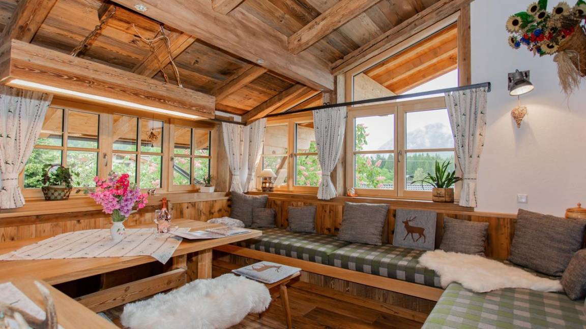 105 M² Ferienwohnung ∙ 3 Schlafzimmer ∙ 8 Gäste - Lofer