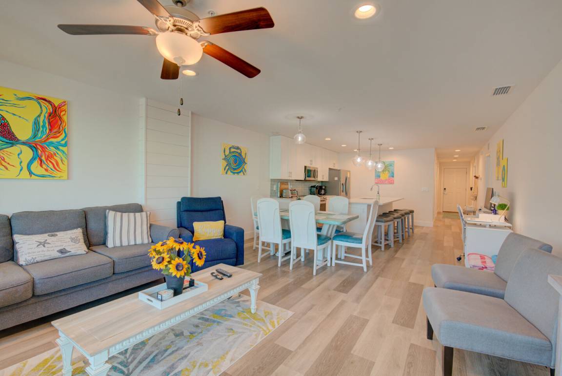 139 M² Condo ∙ 3 Bedrooms ∙ 10 Guests - St. Pete Beach, FL