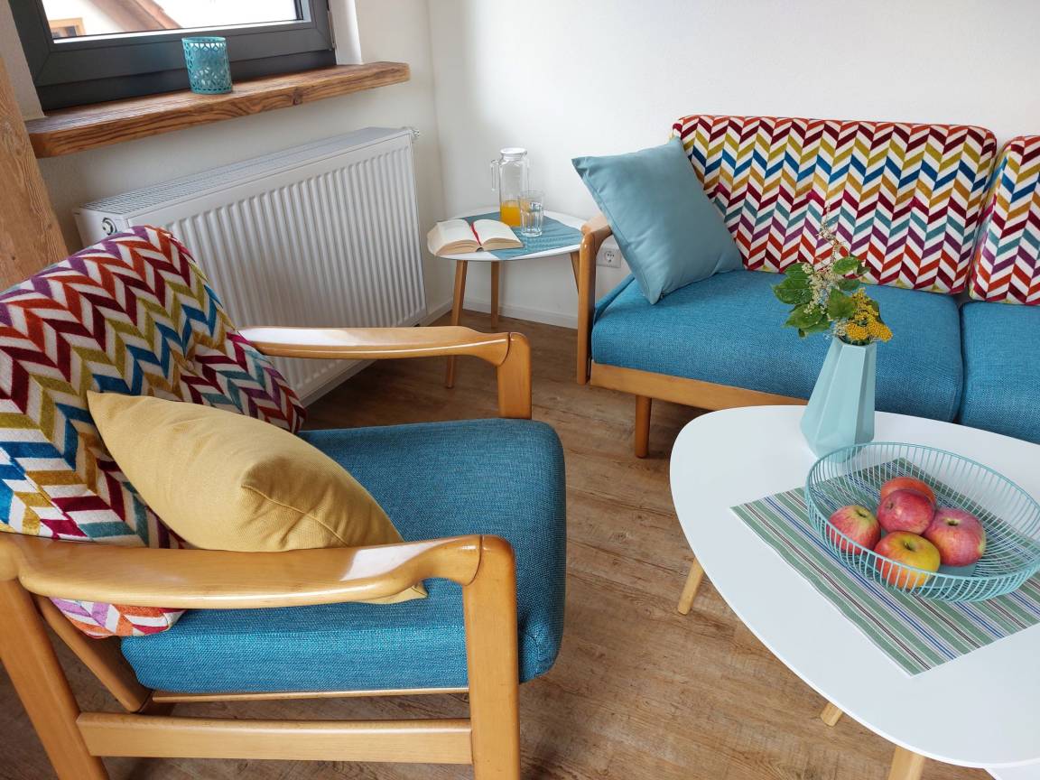 56 M² Ferienwohnung ∙ 2 Schlafzimmer ∙ 4 Gäste - Langenau