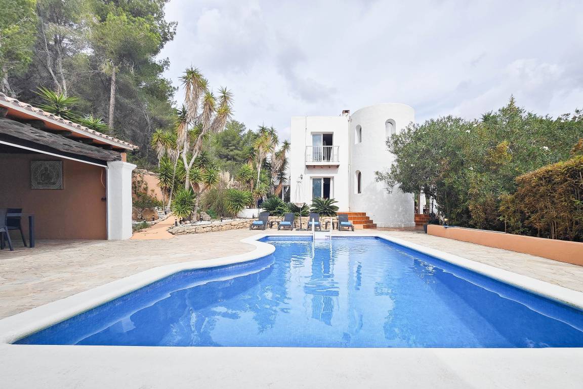 310 M² Villa ∙ 4 Habitaciones ∙ 8 Huéspedes - Islas de Ibiza