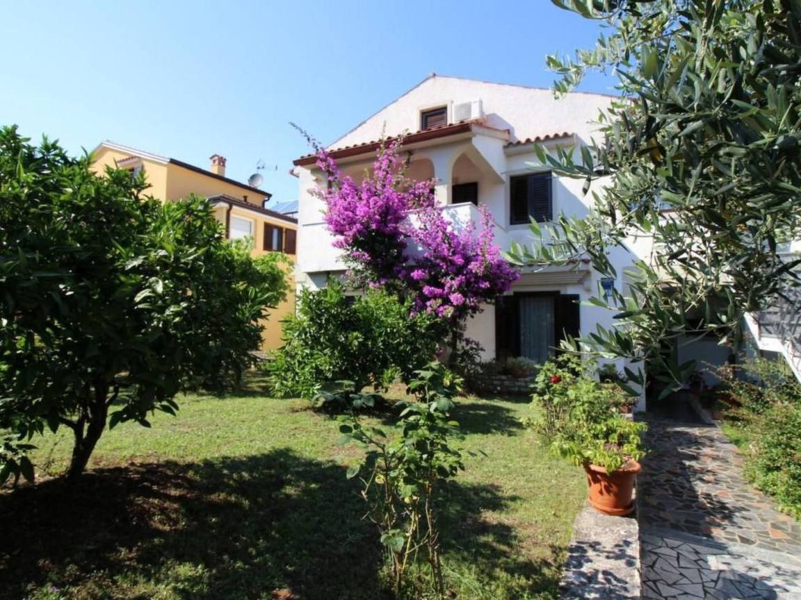 50 M² Apartment ∙ 2 Bedrooms ∙ 4 Guests - Poreč