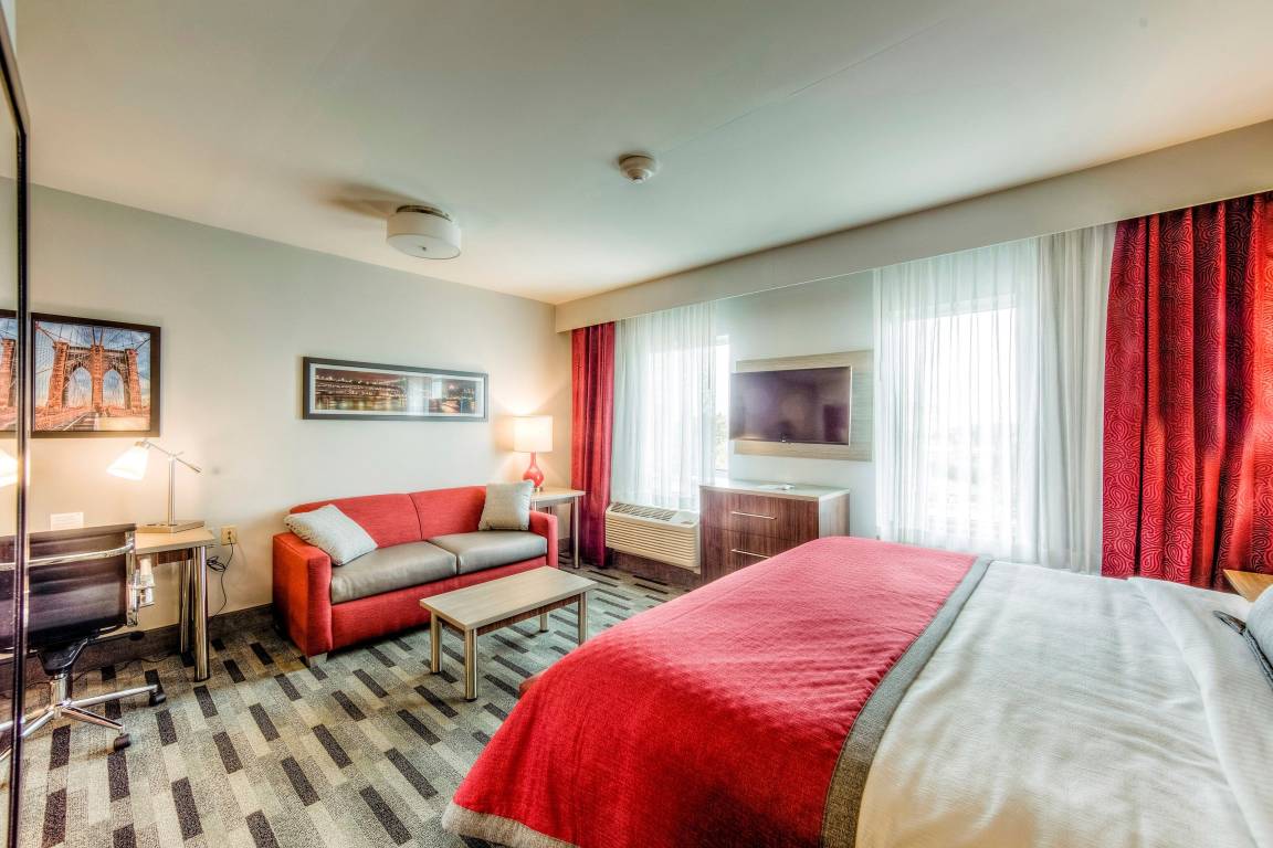 Hotel ∙ 1 Habitación ∙ 4 Huéspedes - Hilliard, OH