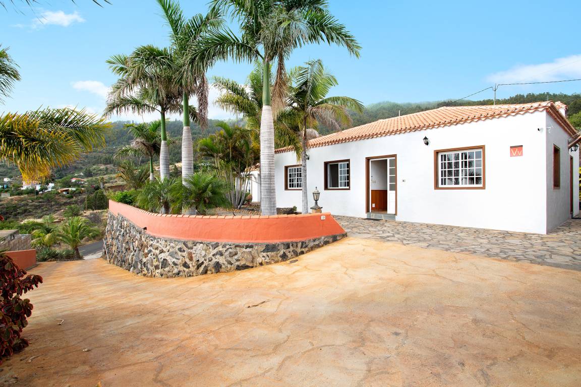 105 M² House ∙ 3 Bedrooms ∙ 8 Guests - El Paso