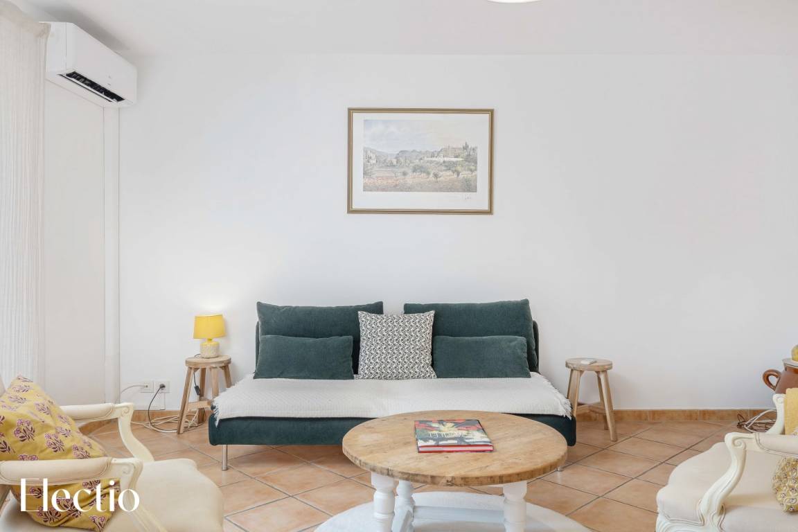 110 M² Huis ∙ 2 Slaapkamers ∙ 4 Gasten - Cucuron
