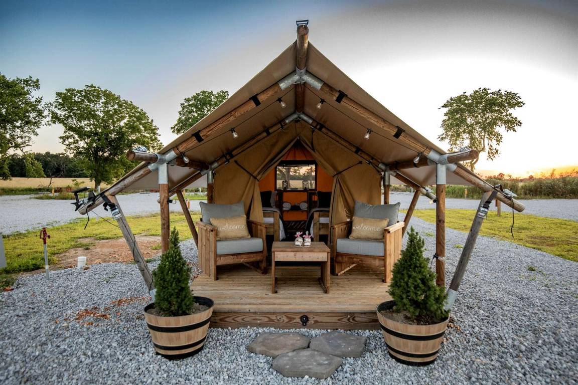 Camping ∙ 1 Bedroom ∙ 2 Guests - Missouri