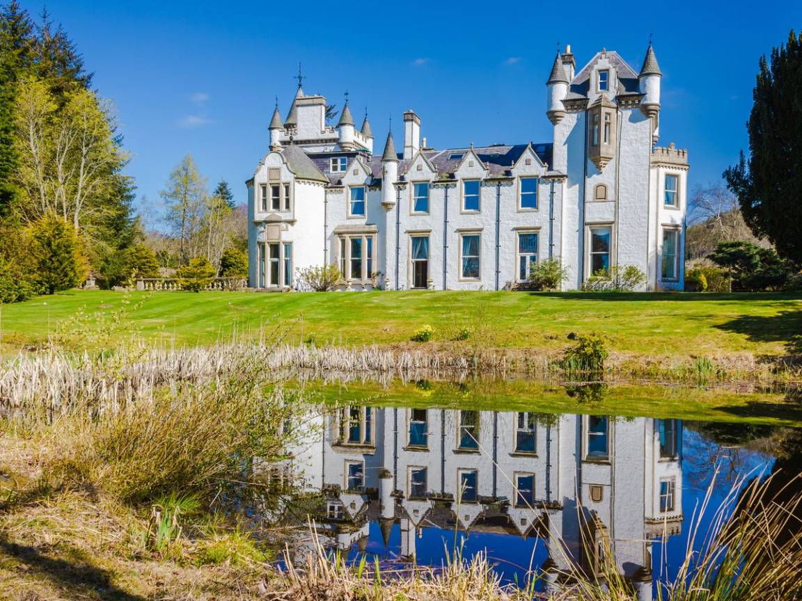 Cottage ∙ 10 Bedrooms ∙ 20 Guests - Aberdeenshire