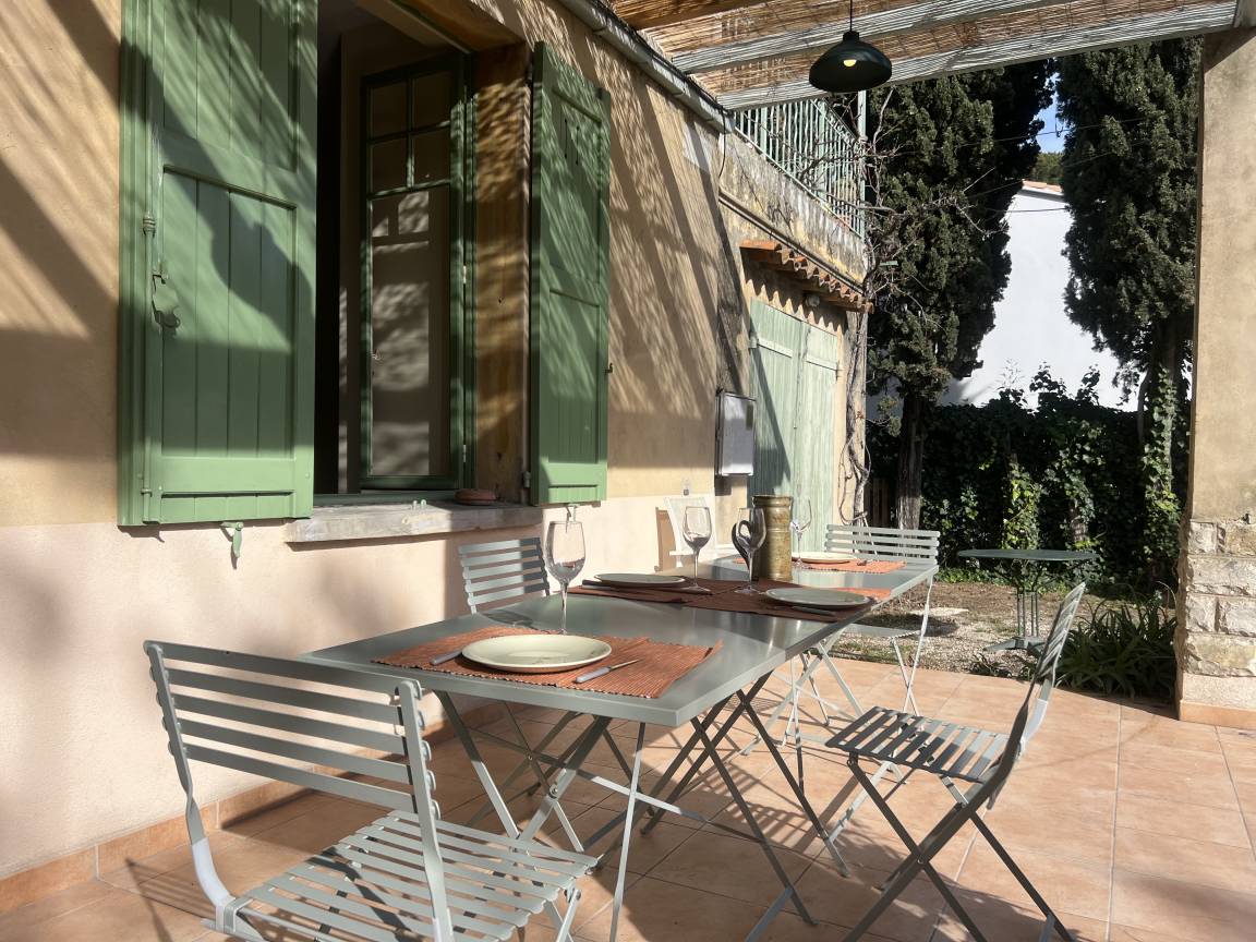 80 M² Appartement ∙ 3 Chambres ∙ 6 Personnes - Calanque du Mugel