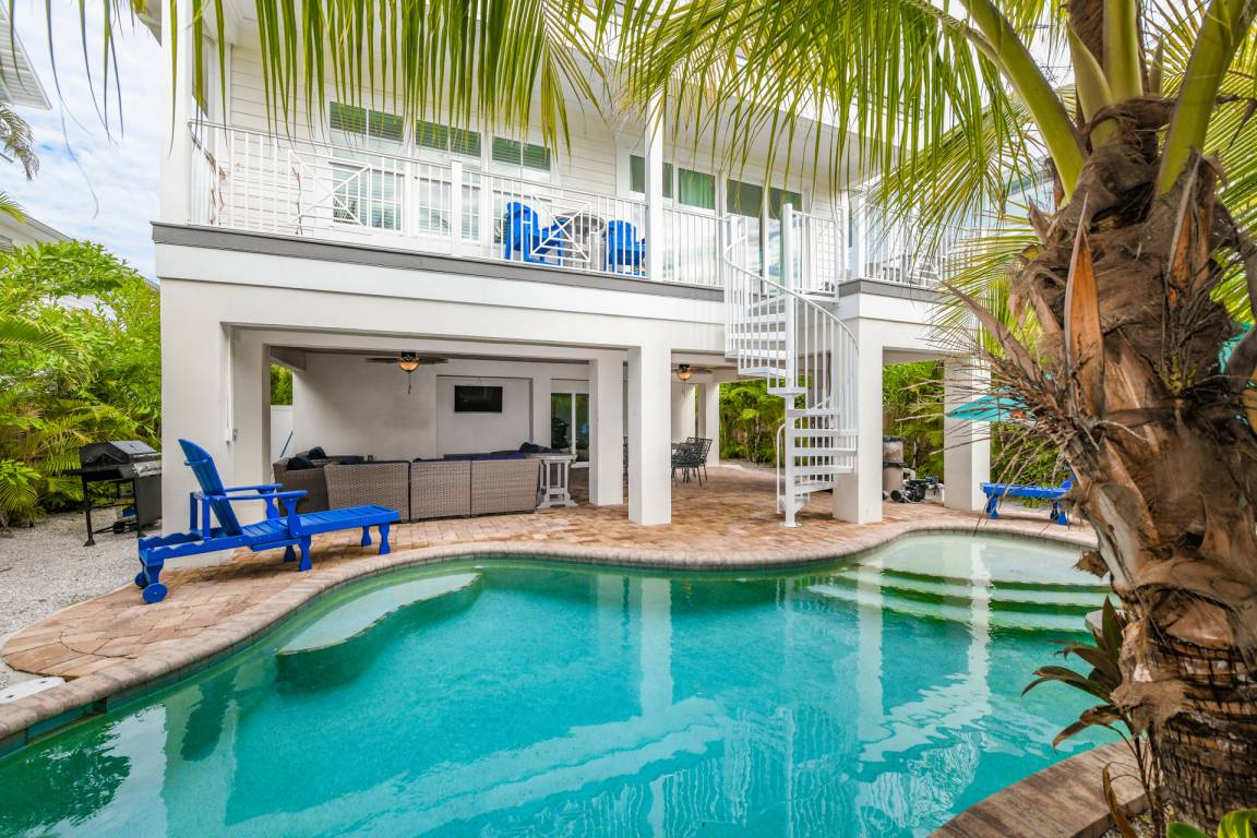 House ∙ 5 Bedrooms ∙ 12 Guests - Anna Maria, FL
