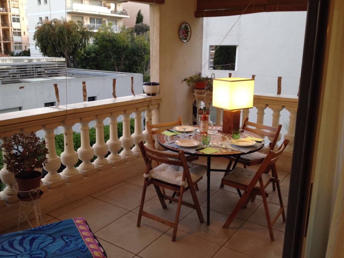 75 M² Apartament ∙ 2 Sypialnie ∙ 4 Gości - Biot